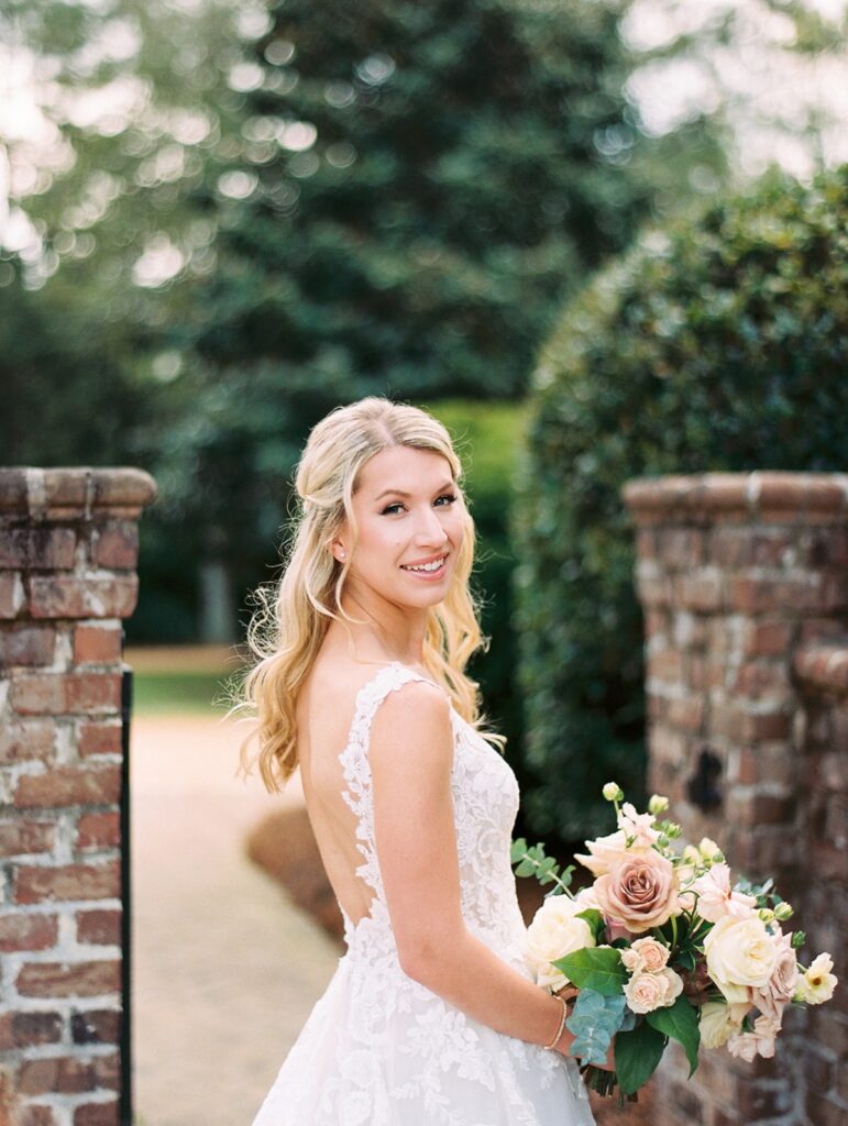 Lacey's Bridal Portraits at the Sutherland | Meghan Rose Photography
